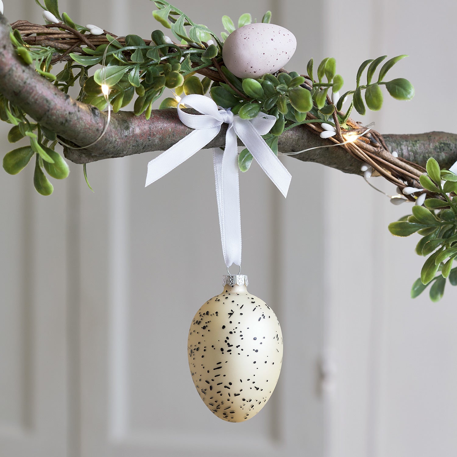 Lighting Up Your Easter Table – Love Your Lights