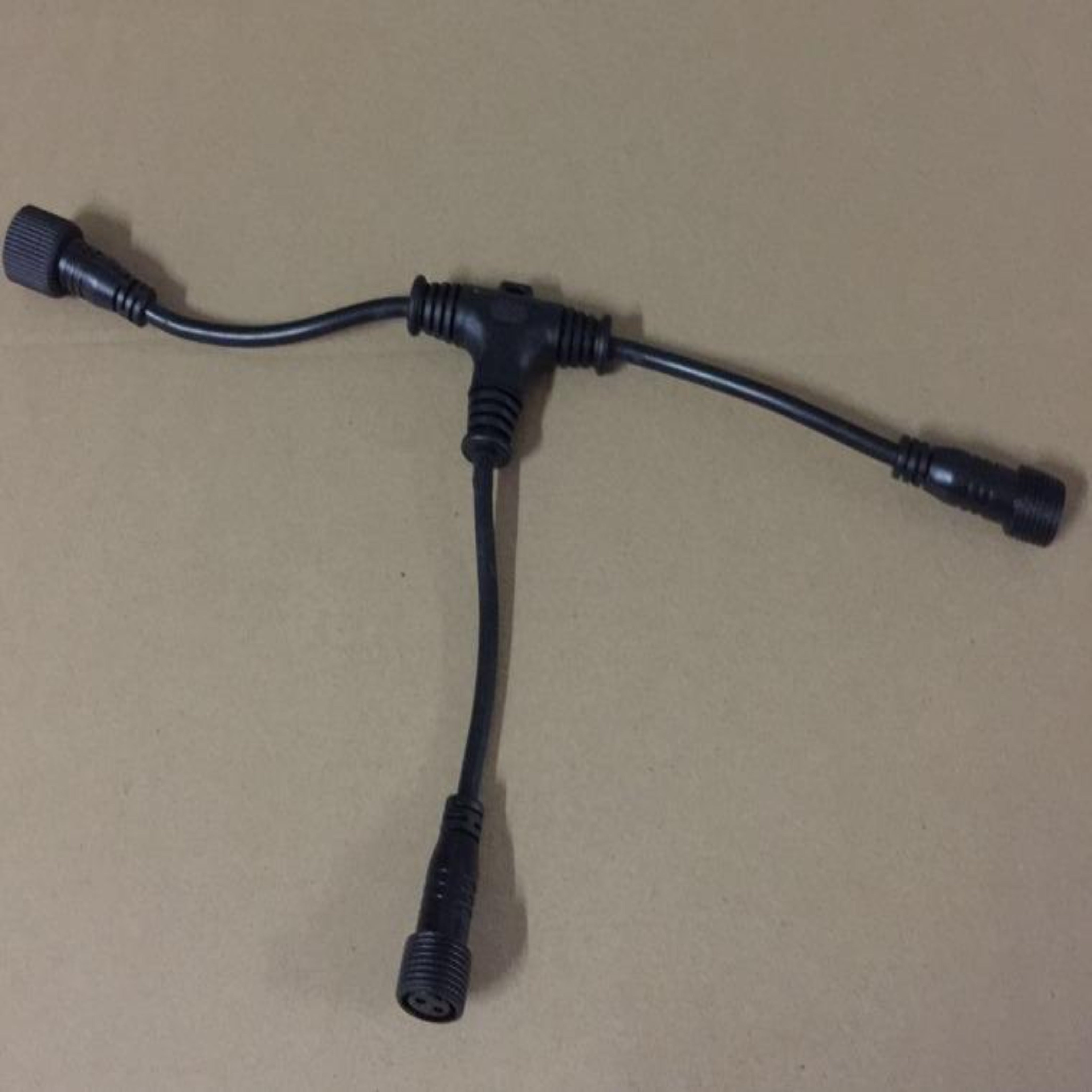 Love Your Lights | T Connector | String Lights | Black