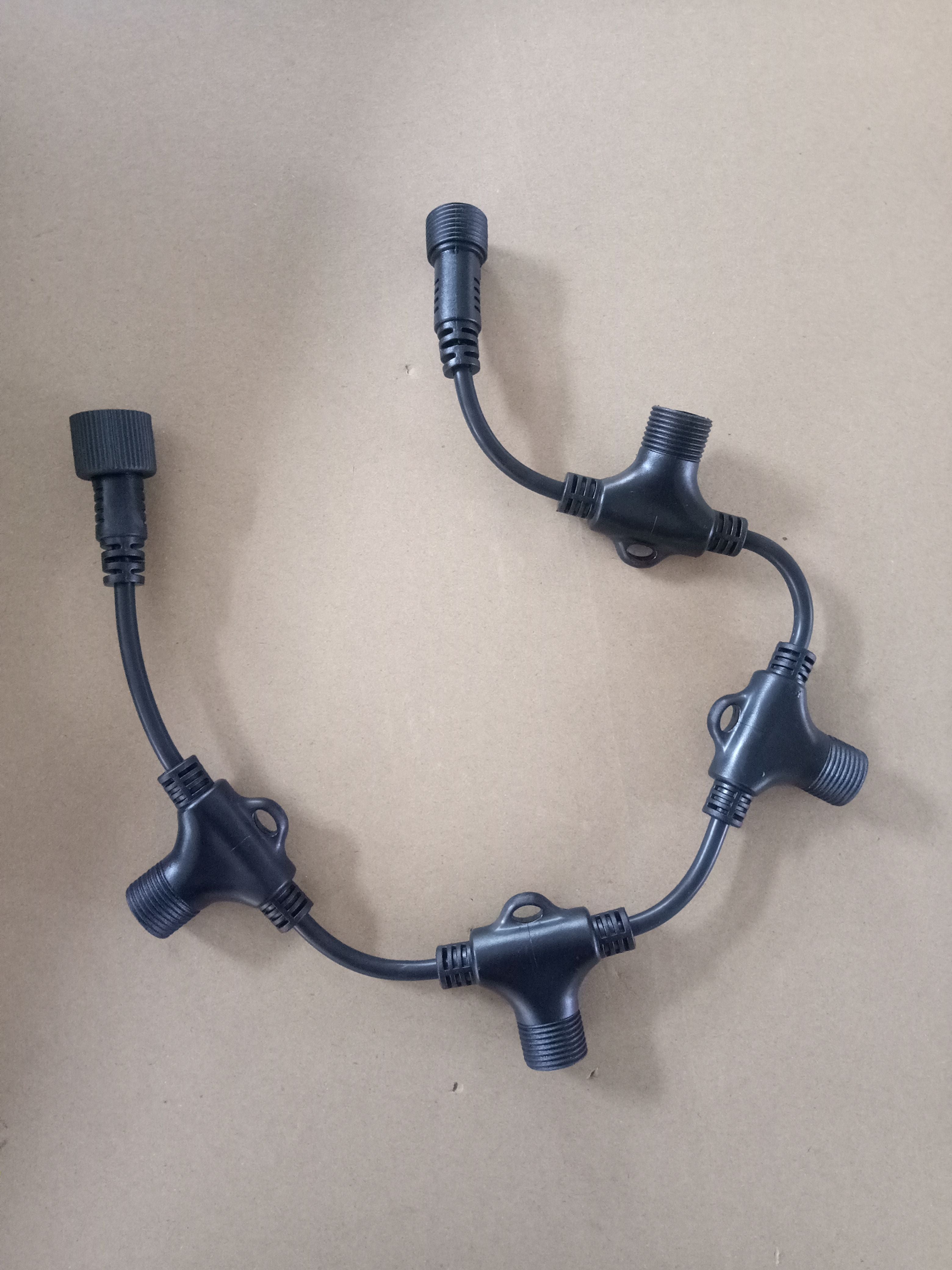 4 Ports Connector | String Lights | Black